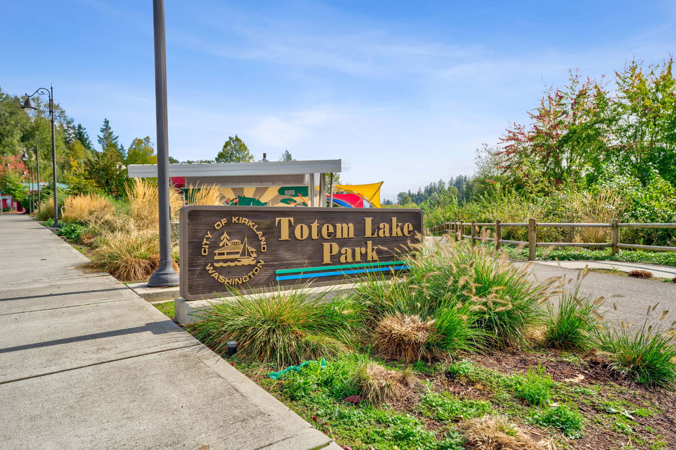 Apartments in Kirkland, WA| The Brynn Apartments | Home