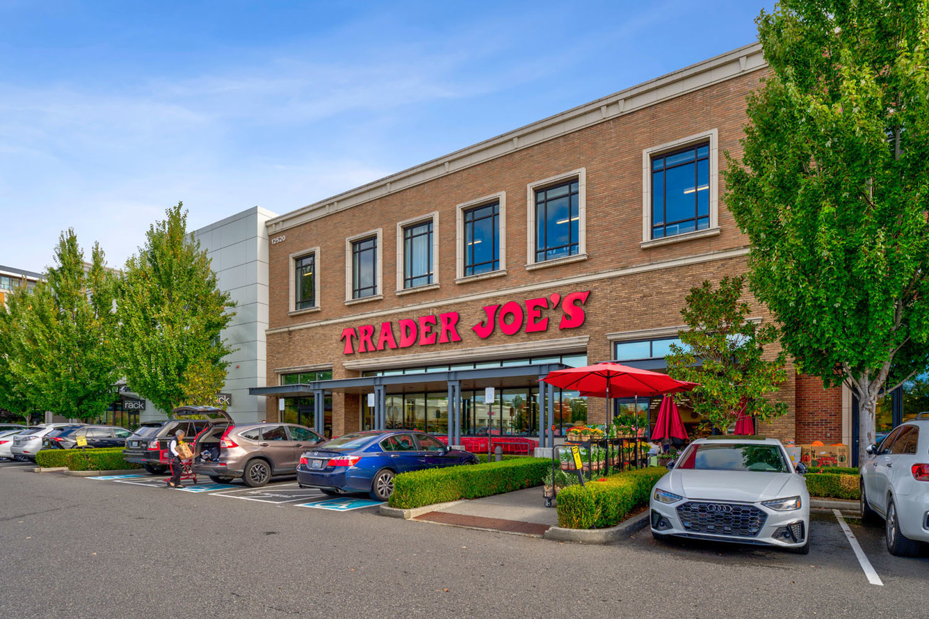 The Brynn Apartments | Totem Lake Kirkland, WA Apartments | 18,000 SQ ...