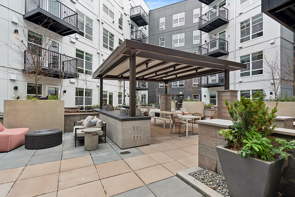 Apartments in Kirkland, WA | Photo Gallery of The Brynn Apartments