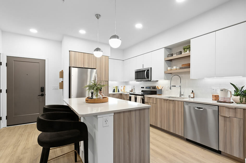 Apartments in Kirkland, WA| The Brynn Apartments | Home