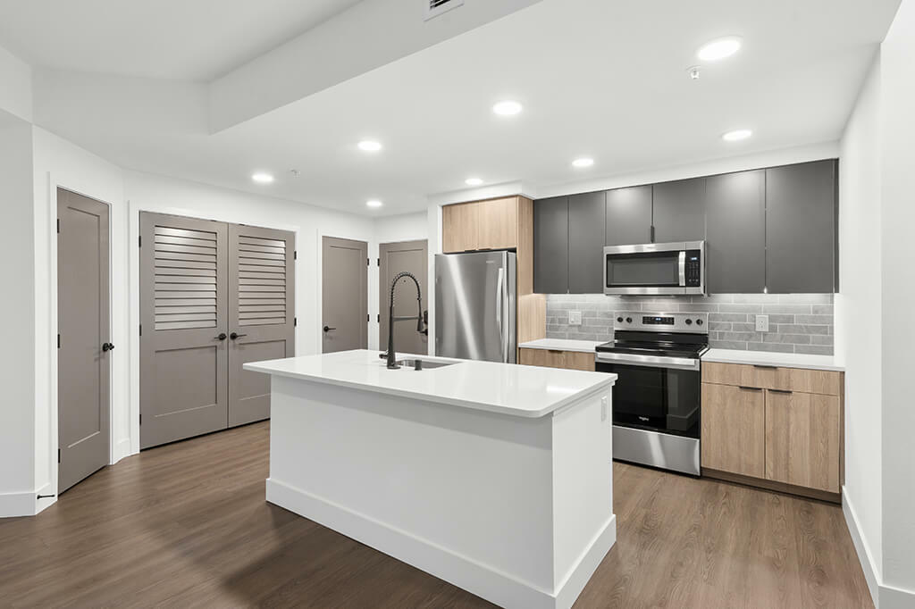 Apartments in Kirkland, WA| The Brynn Apartments | Home