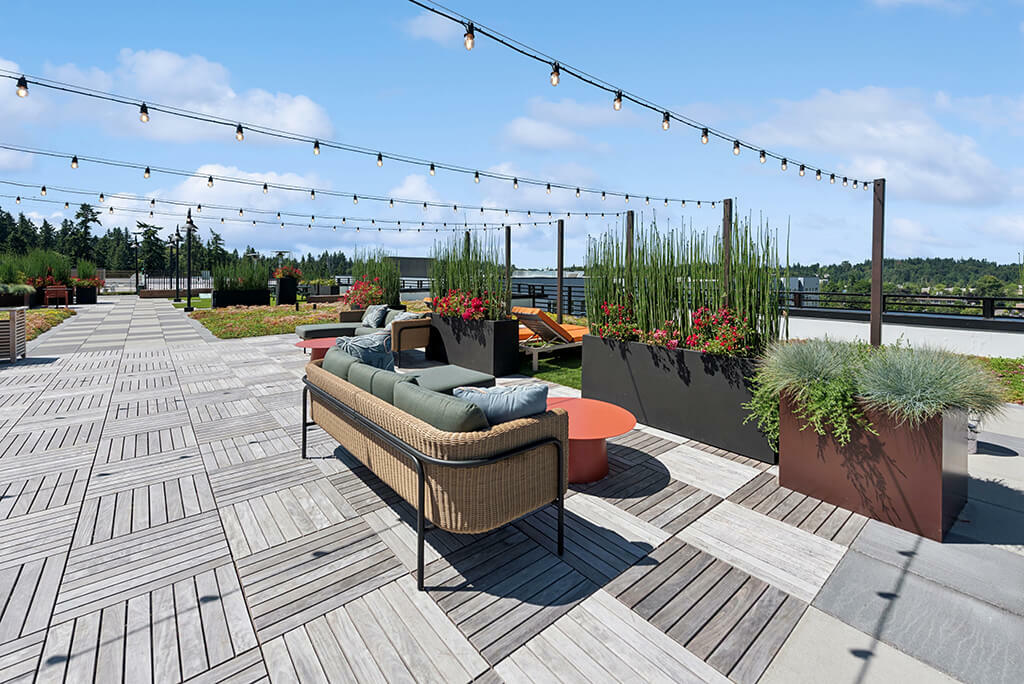 Apartments in Kirkland, WA| The Brynn Apartments | Home