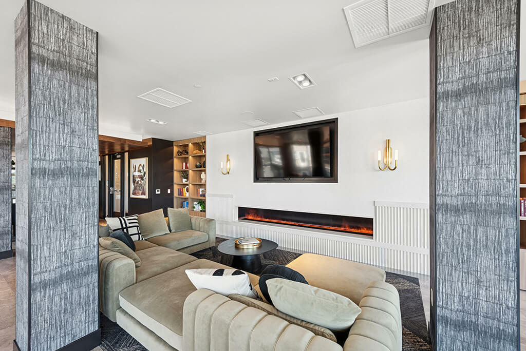 Apartments in Kirkland, WA| The Brynn Apartments | Home